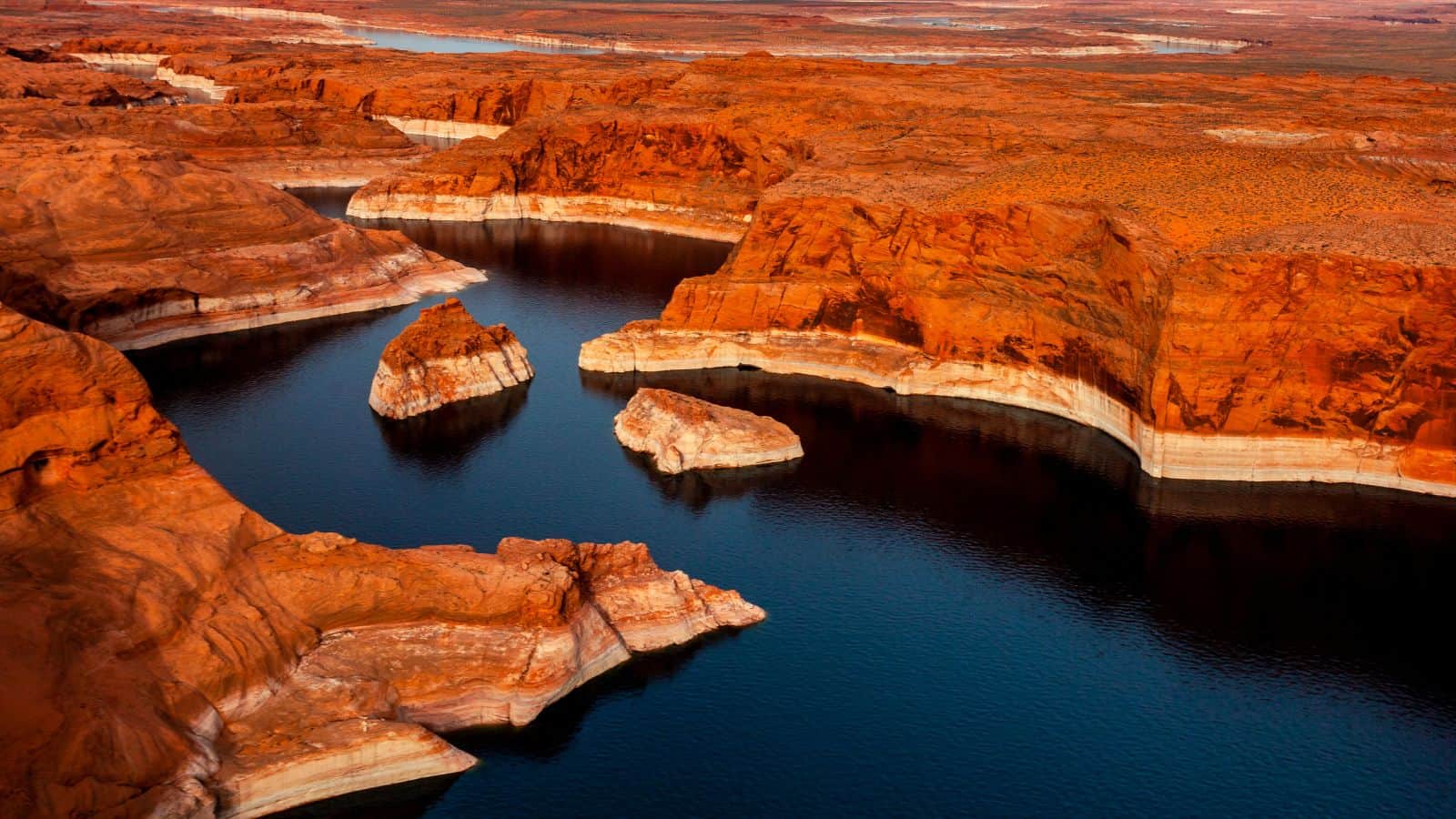 Arizona Lakes and Rivers Map: Astonishing Waterways