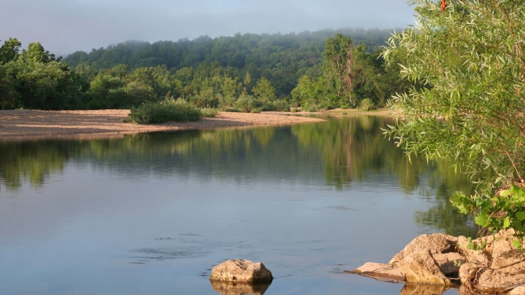 Arkansas Lakes and Rivers Map: Geographical Twists and Turns