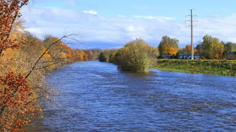 Massachusetts Lakes and Rivers Map: Charting the Waters