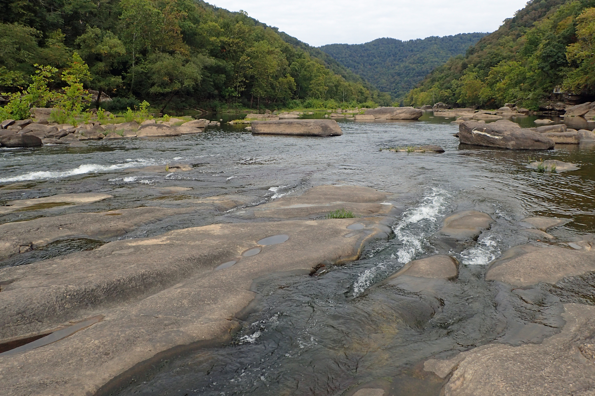 West Virginia Lakes and Rivers Map: Stunning Landscape