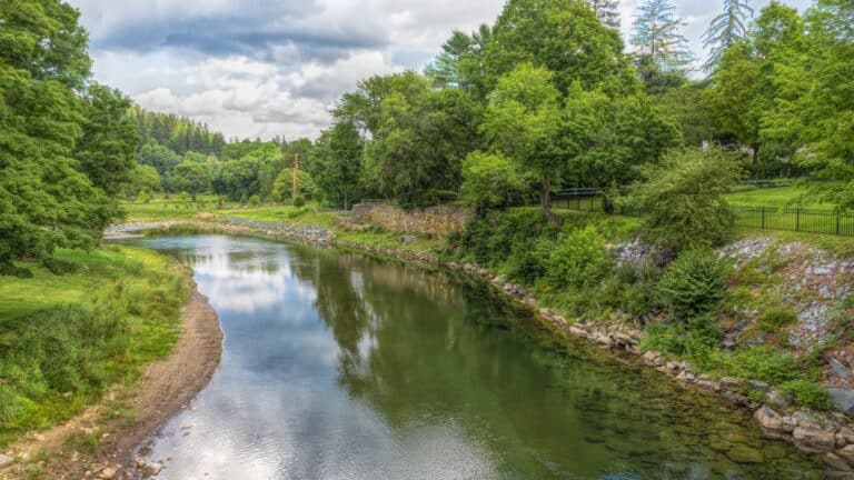 Vermont Lakes and Rivers Map: Green Mountain Sailing